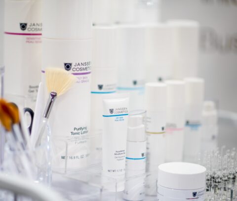 THINK YOU DON'T NEED A BEAUTY THERAPIST? THINK AGAIN - JANSSEN COSMETICS